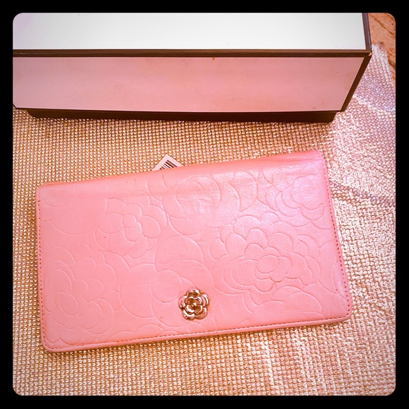 CHANEL | Bags | Chanel Baby Pink Camilla Wallet | Poshmark